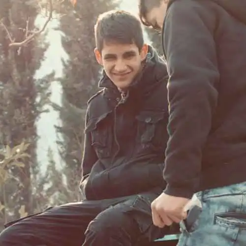 دانلود آهنگ لونلی استریتز ۰۲۱ کید جدید 021Kid Lonely Streets | Hit Ava